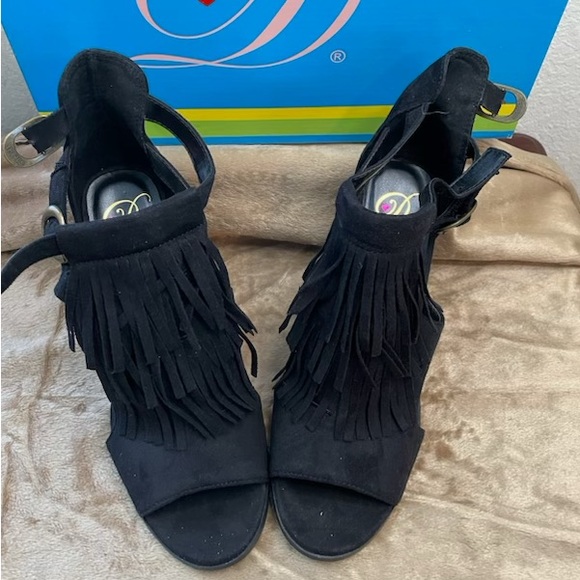 My Delicious Shoes | Shoes | My Delicious Shoes Black Suede Heels ...